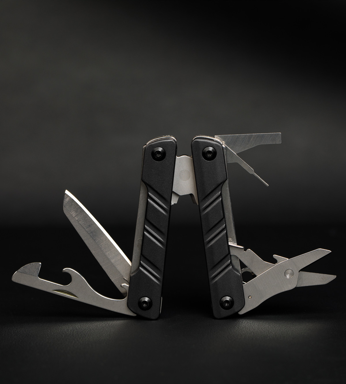 Olight Otacle P1 11 in 1 Multi Plier Small EDC Handy Utility Tool