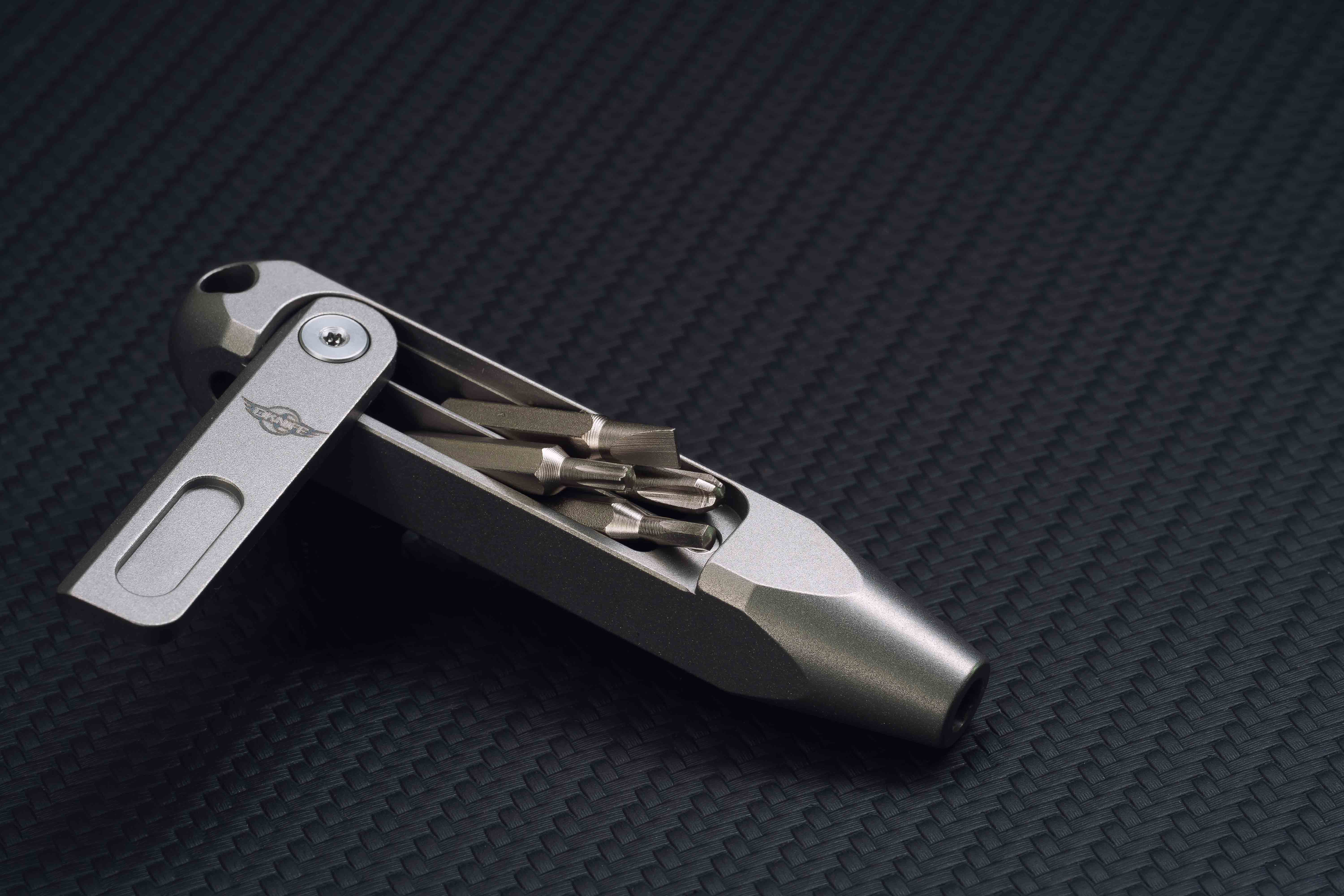 Olight Otacle D1 - EDC Titanium Multi-Bit Driver - Olight Australia